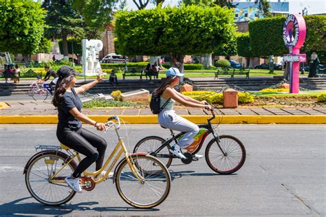 Ocho mil personas pedalean cada domingo en la Ciclovía Cambio de