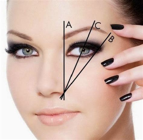Depilación de cejas paso a paso cómo darles la forma correcta