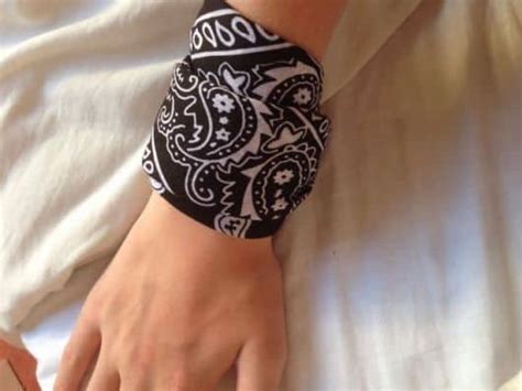 Bandana Masculina Como Usar Como Amarrar Modelos E Tudo Sobre