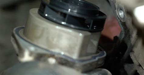 Comment changer pompe à eau kit de courroie de distribution sur