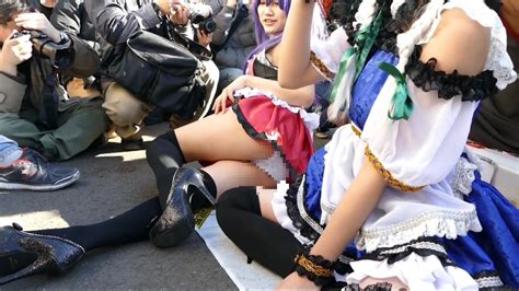 Pcolle 再販衣装が可愛い露出度高めレイヤーさんのパンチラをじっくり堪能 SupSkirt