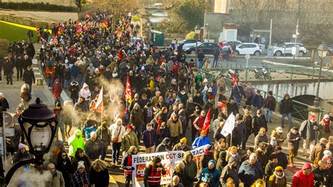 Deux Sèvres les retraités eux aussi en lutte pour défendre lavenir