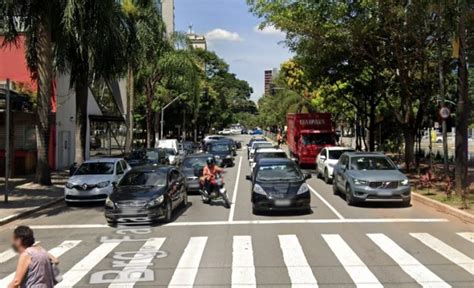 Avenida Faria Lima recebe nova faixa exclusiva para ônibus