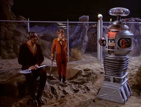 Lost In Space Episode 35 The Prisoners Of Space Midnite Reviews