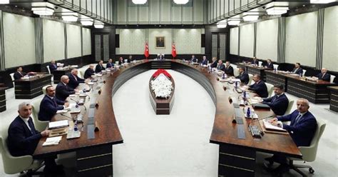 Tüm gözler Kabine Toplantısında Cumhurbaşkanı Erdoğandan gençlere