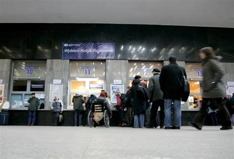 Dworzec Pkp W Poznaniu Zamkn Kasy W Starym Budynku Pozna Nasze Miasto