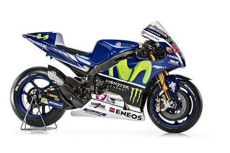 Watch Rossi And Lorenzo Unveil The 2016 YZR M1 Autoevolution