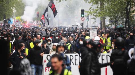MIRÁ LAS FOTOS Incidentes y detenciones en masiva marcha por el Día