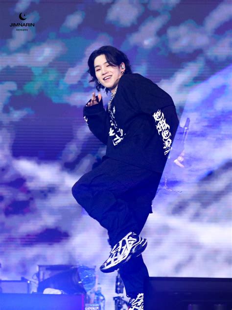 짐나린 ᴊɪᴍɴᴀʀɪɴ on Twitter 221015 Yet To Come in Busan 윤기 신나써요