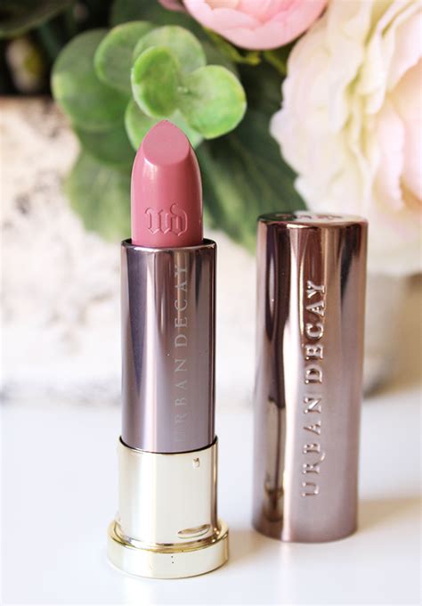 The Hot Mess Corner Blog De Belleza Moda Y Tendencias Naked Skin