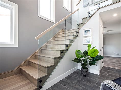 Explore The Pros And Cons Of Glass Railing In 2023