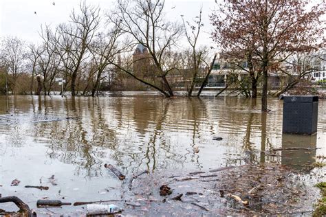 Hochwasser in Hessen Pegelstände steigen weiter an