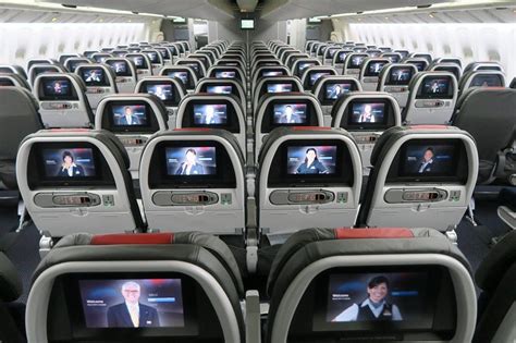 American Airlines 772