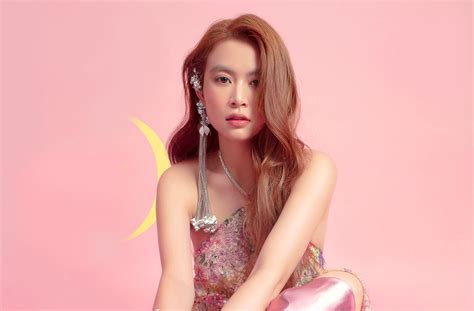 Hoàng Thùy Linh nghĩ mình là ai mà có thái độ bề trên thế