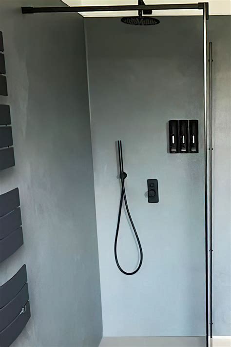 Da Antiquato A Bagno Moderno In Resina A Lugano Pavimento Moderno