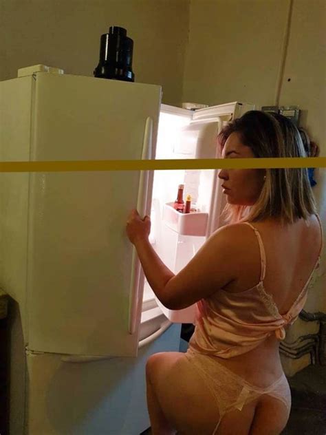 Tia Safada Peituda Caiu Na Net Em Fotos Bem Sexys Fotos Porno