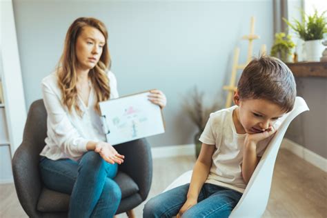 Mama unui copil cu autism Recunosc că am avut mustrări de conștiință