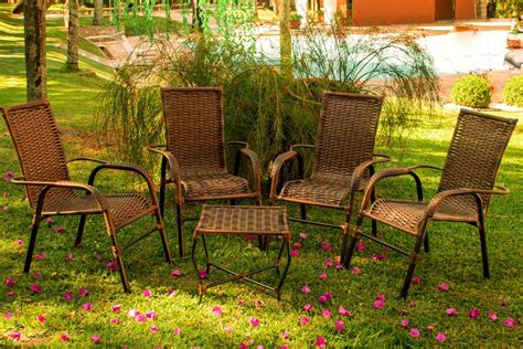 Conjunto De Cadeiras E Mesa Para Rea Externa Jardim Piscina Trama