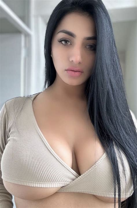 Most Beautiful Eyes Gorgeous Women Beautiful Women Videos Beautiful