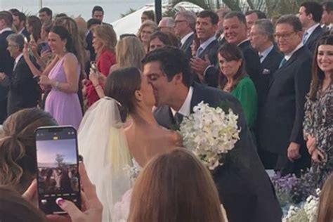 Filha de ministro Barroso se casa em enlace prestigiado Metrópoles