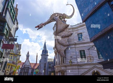 Orlando Estados Unidos 8 de mayo de 2018 el dragón en el Callejón