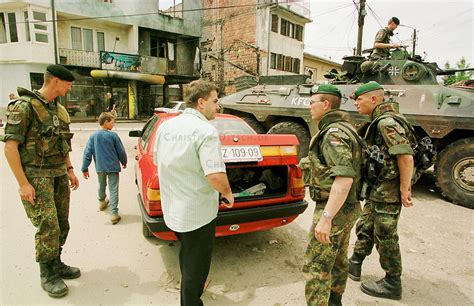 Kosovo Situation Nach Kfor Einmarsch Christian Ditsch Photography