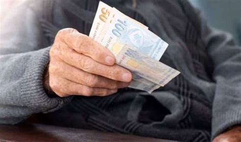 Memur maaşı ile emekli aylığı arasında fark açıldı Son Dakika Ekonomi