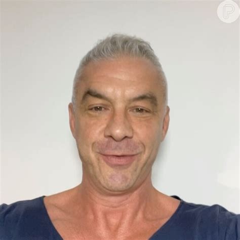 Foto Alexandre Correa dividiu opiniões na web após pedir dinheiro