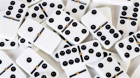 Domino Y Juego Telegraph
