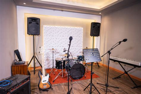 Practical Home Music Studio Design And Decor Ideas