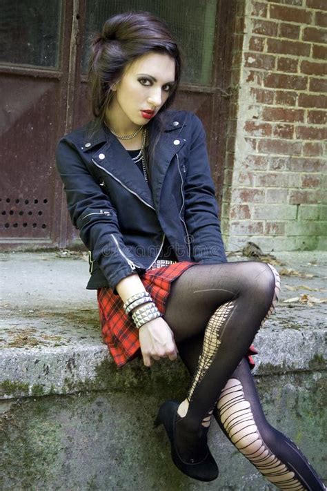 Fille punk photo stock Image du goth vêtement dame 44232466