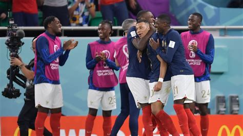Doblete de Mbappé y Francia avanza a Cuartos sobre Polonia ABC Noticias
