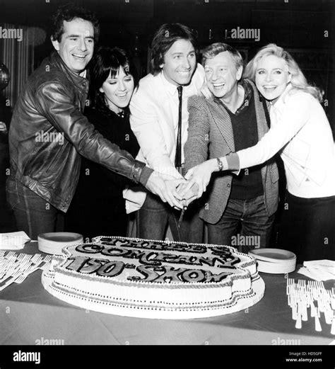 Threes Company L R Richard Kline Joyce Dewitt John Ritter Don Knotts Priscilla Barnes