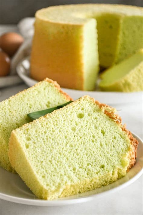 No Fail Pandan Chiffon Cake Easy Step By Step Recipe VIDEO Foodelicacy