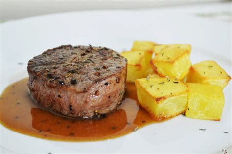 Filé mignon ao molho de mostarda e mel camila na cozinha