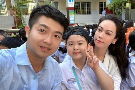 Cuộc sống Nhật Kim Anh và chồng cũ sau 5 năm ly hôn 2sao
