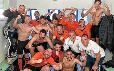 Carton plein pour les footballeurs seniors de lES Saint Avé Le