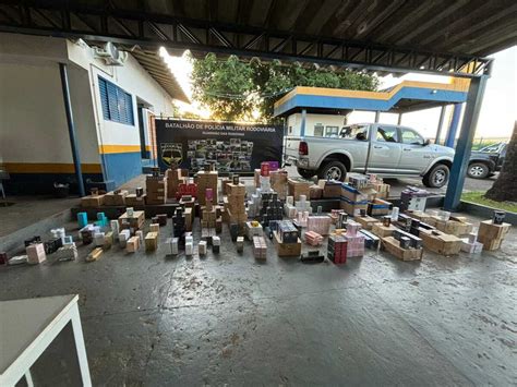 Contrabandista é preso mais de R 1 4 milhão em perfumes e