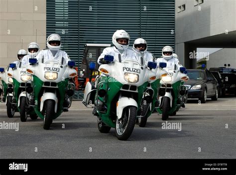 Berliner polizei motorrad Fotos und Bildmaterial in hoher Auflösung