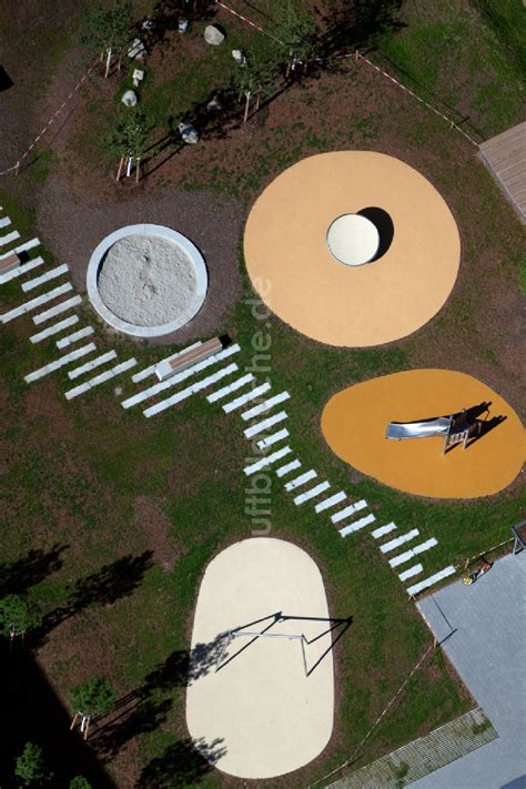 Freiburg Im Breisgau Von Oben Spielplatz In Freiburg Im Breisgau Im
