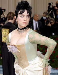 20 Billie Eilish Hot Photos Of A Rising Star