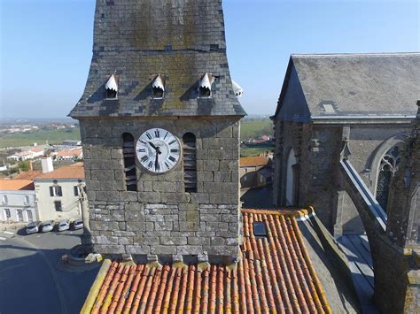 Eglise Saint Pierre De La Gaubretiere