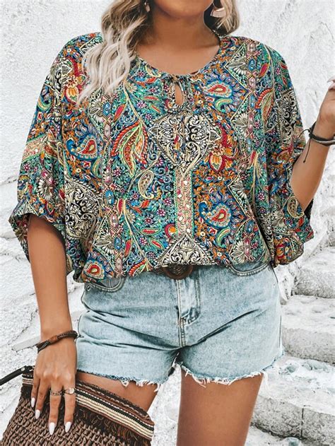 SHEIN LUNE Plus Impressão Paisley Gola de Gravata Manga De Asa De