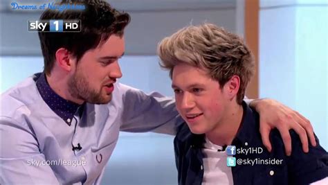 Dreams Of Naughtiness One Direction Naked Niall Harry S Kiss