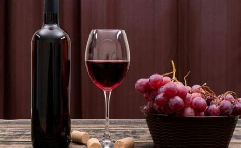 Una copa de vino al día aporta beneficios al organismo