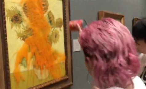 Activistas Lanzaron Sopa Contra El Famoso Cuadro De Van Gogh