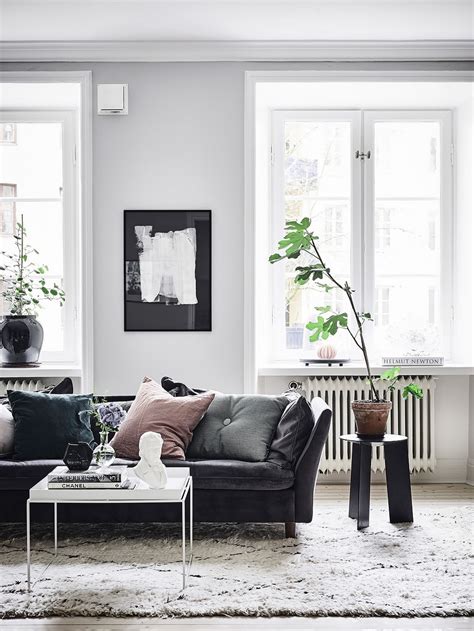 Living Room Design Ideas With Black Sofa Bryont Blog