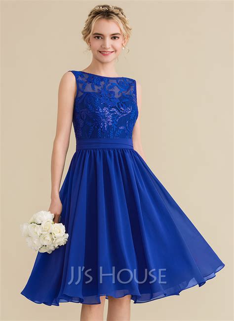 A Line Princess Scoop Neck Knee Length Chiffon Lace Bridesmaid Dress