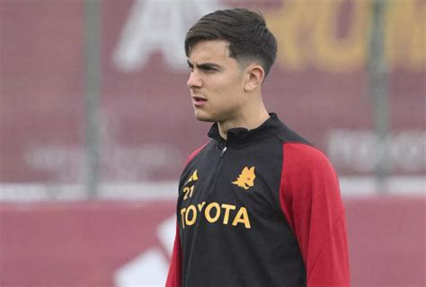 Roma Piccola Lesione Alla Coscia Destra Per Dybala Out Contro Il