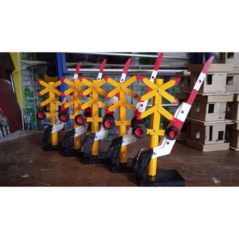 Jual Mainan Miniatur Palang Pintu Kereta Api Indonesia Palang Sepur KAI